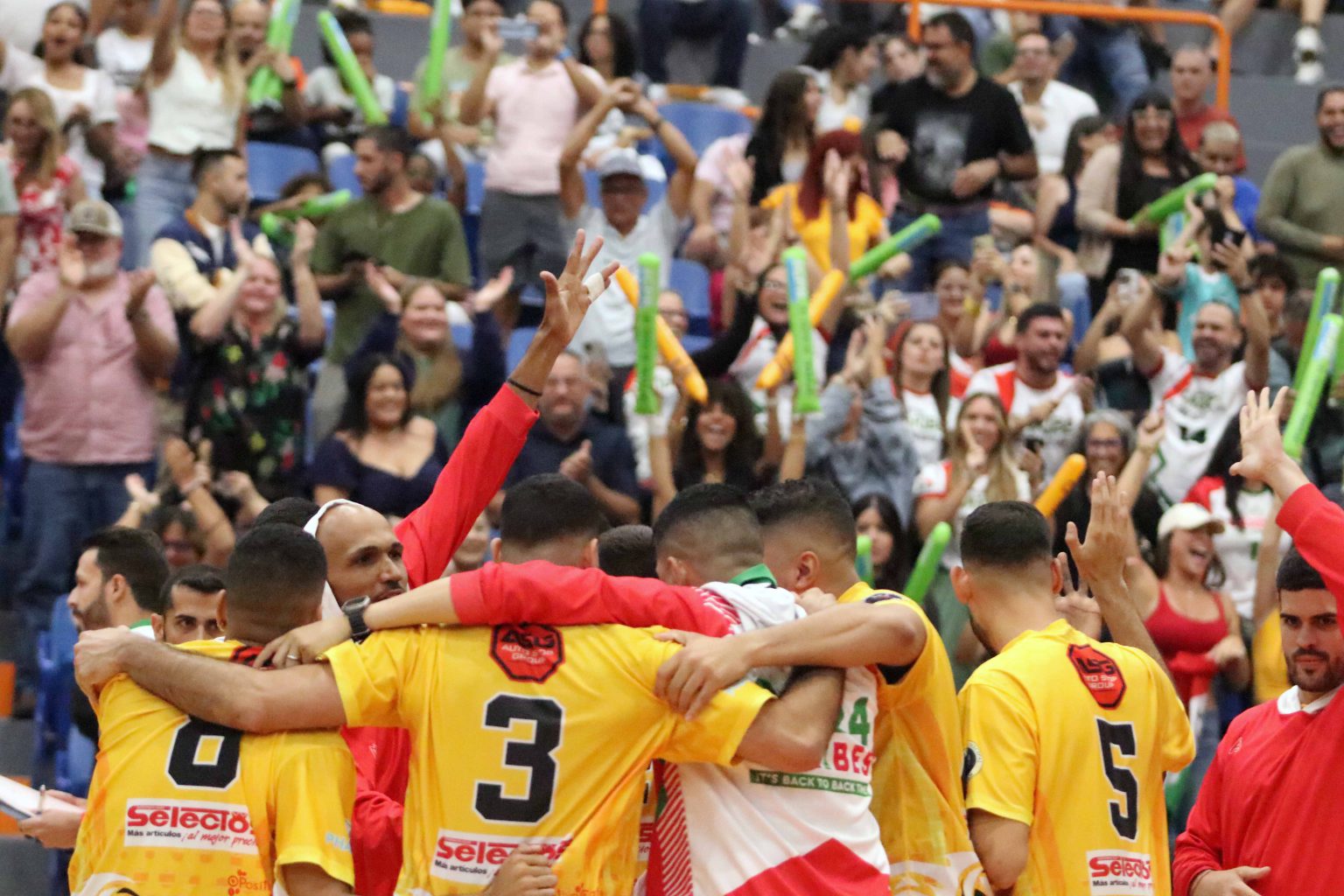 Caribes “Steal” the Second Semifinal Game at Gelito Ortega – NORCECA